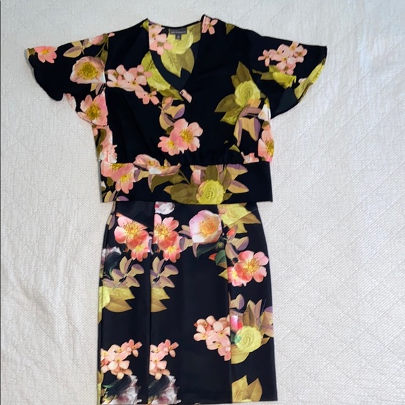 BOLD elements | Dresses | Bold Elements Floral Dress Set With Pink And ...